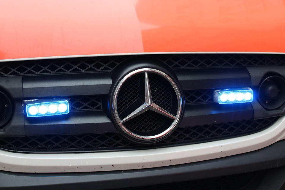 Mann stirbt nach Unfall in Rutsche | RTF.1